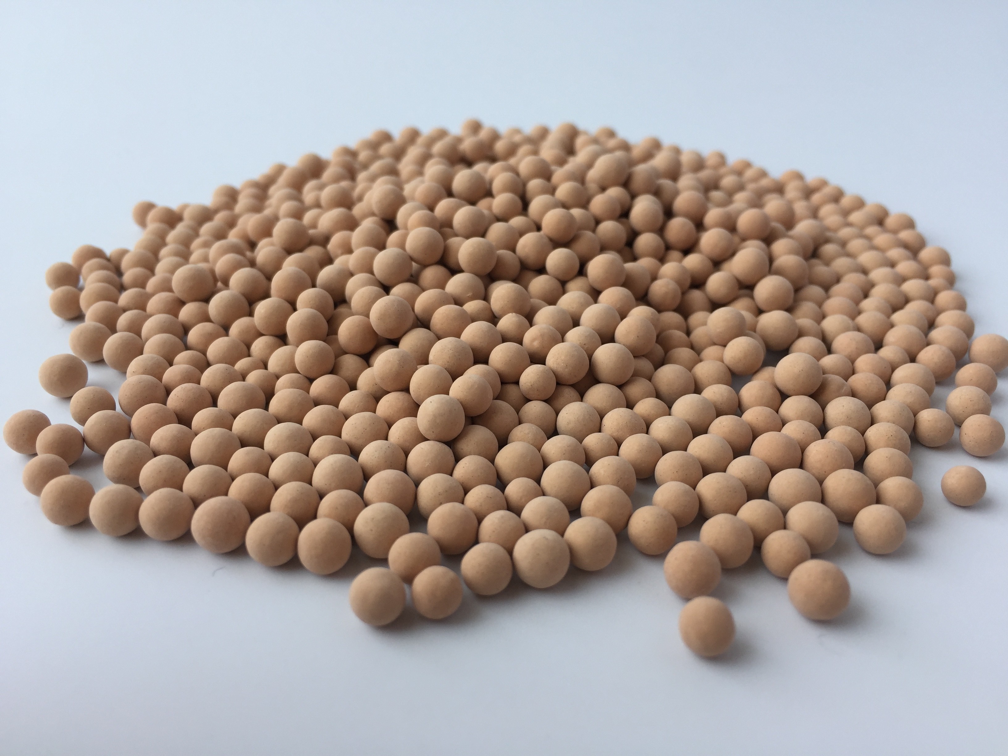 PH7 - 9 Molecular Sieve Type 4A Granular With Moisture Adsorption 21%